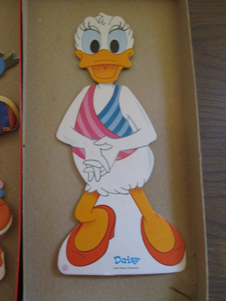 Walt Disney's Daisy & Donald Paper Dolls 1984 – Fun Stuff Super Store