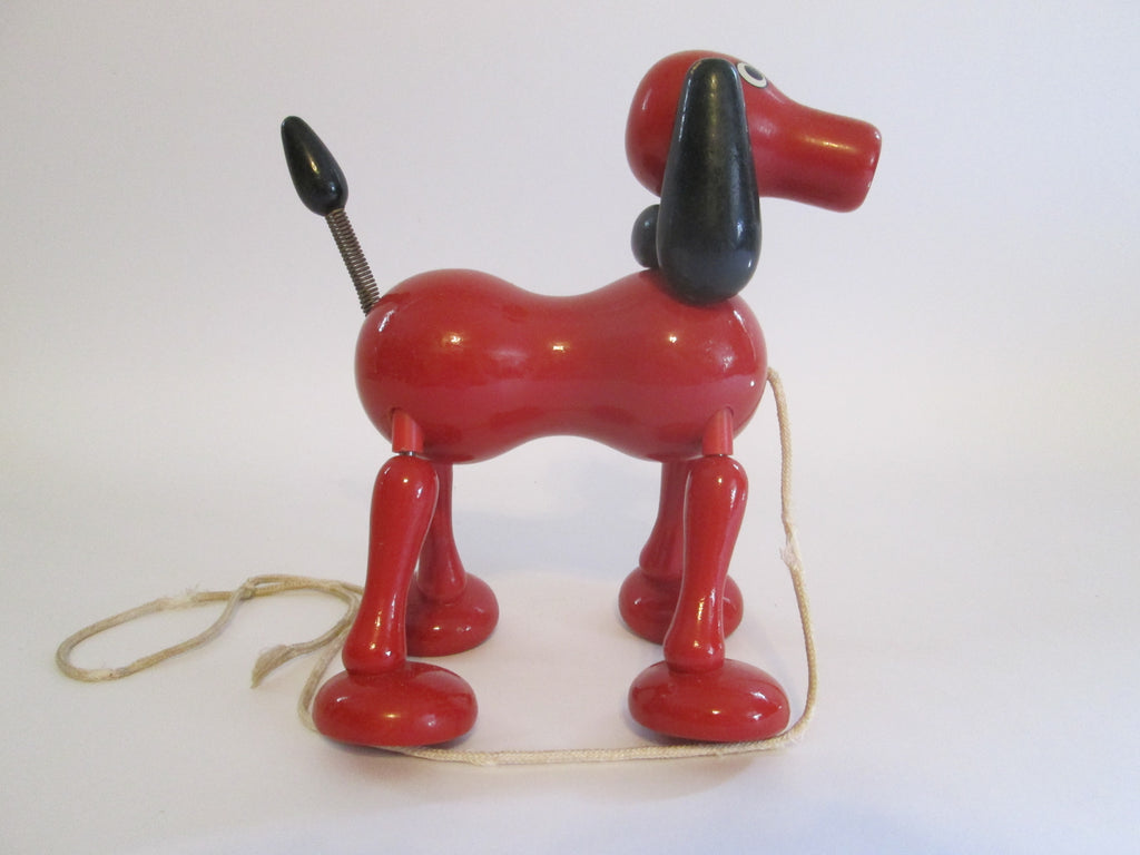 Red Dog Clifford Plastic Pull Toy – Fun Stuff Super Store